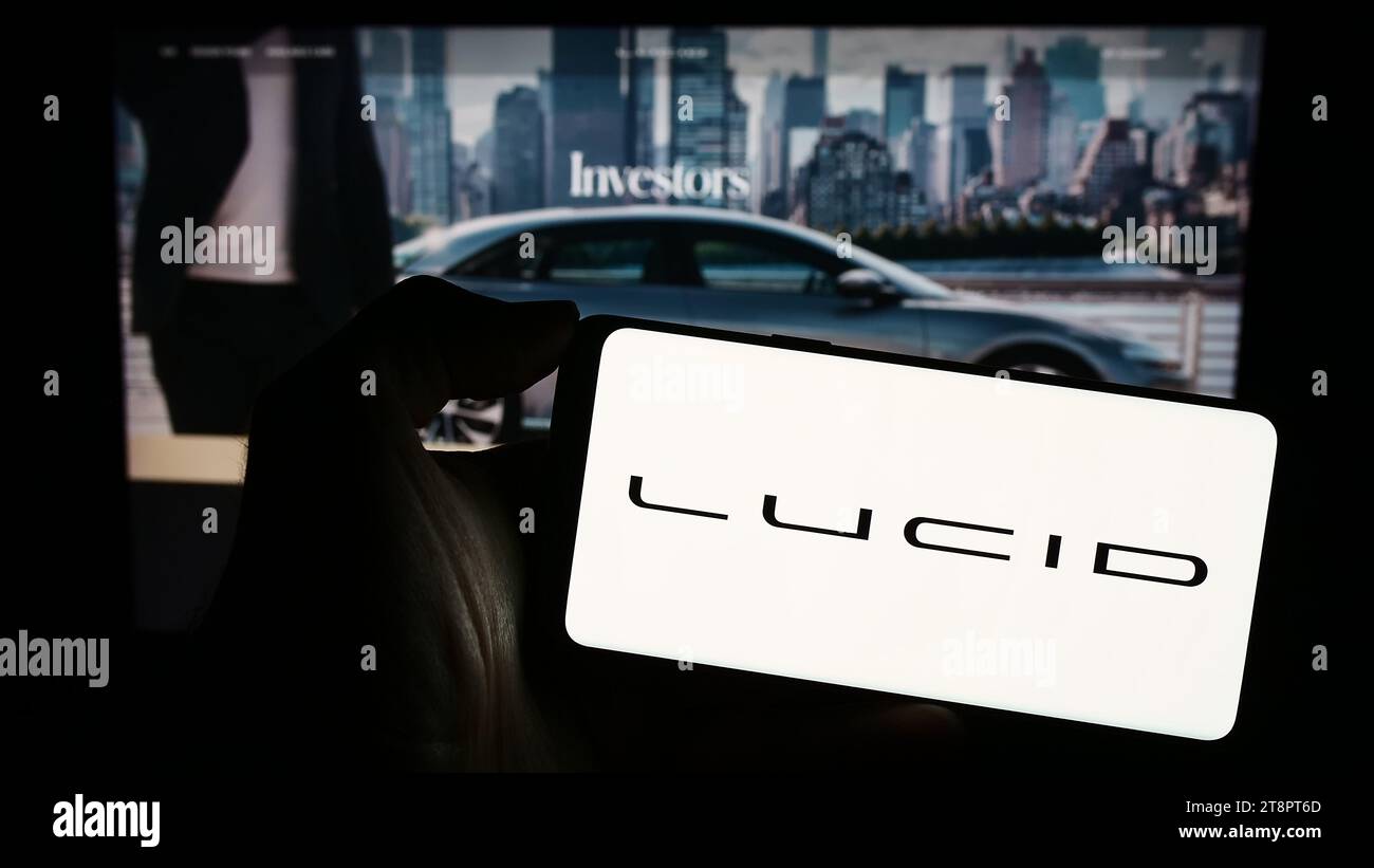 Lucid Logo Car