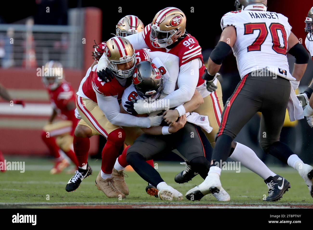 San Francisco 49ers defensive end Arik Armstead (91) and defensive ...