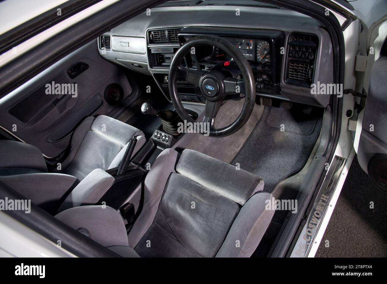 Ford sierra sapphire rs cosworth hi-res stock photography and images ...