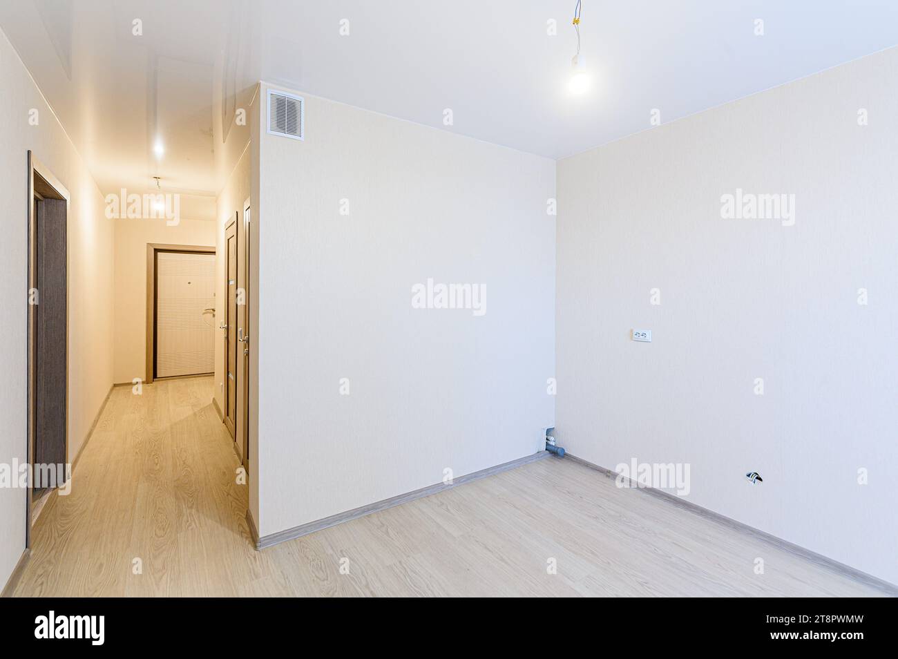 interior apartment empty room renovated Stock Photo - Alamy