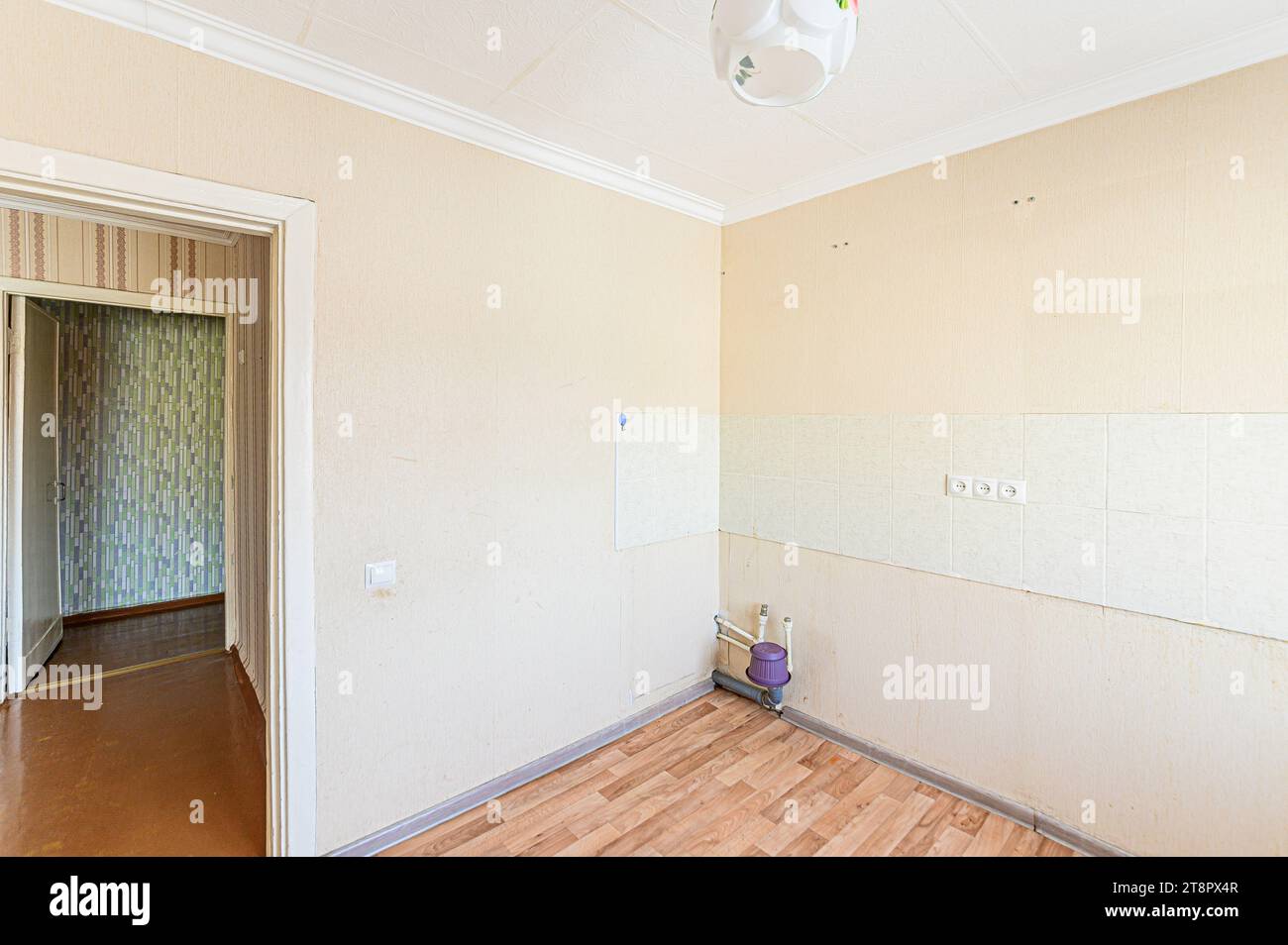 interior apartment empty room renovated Stock Photo - Alamy