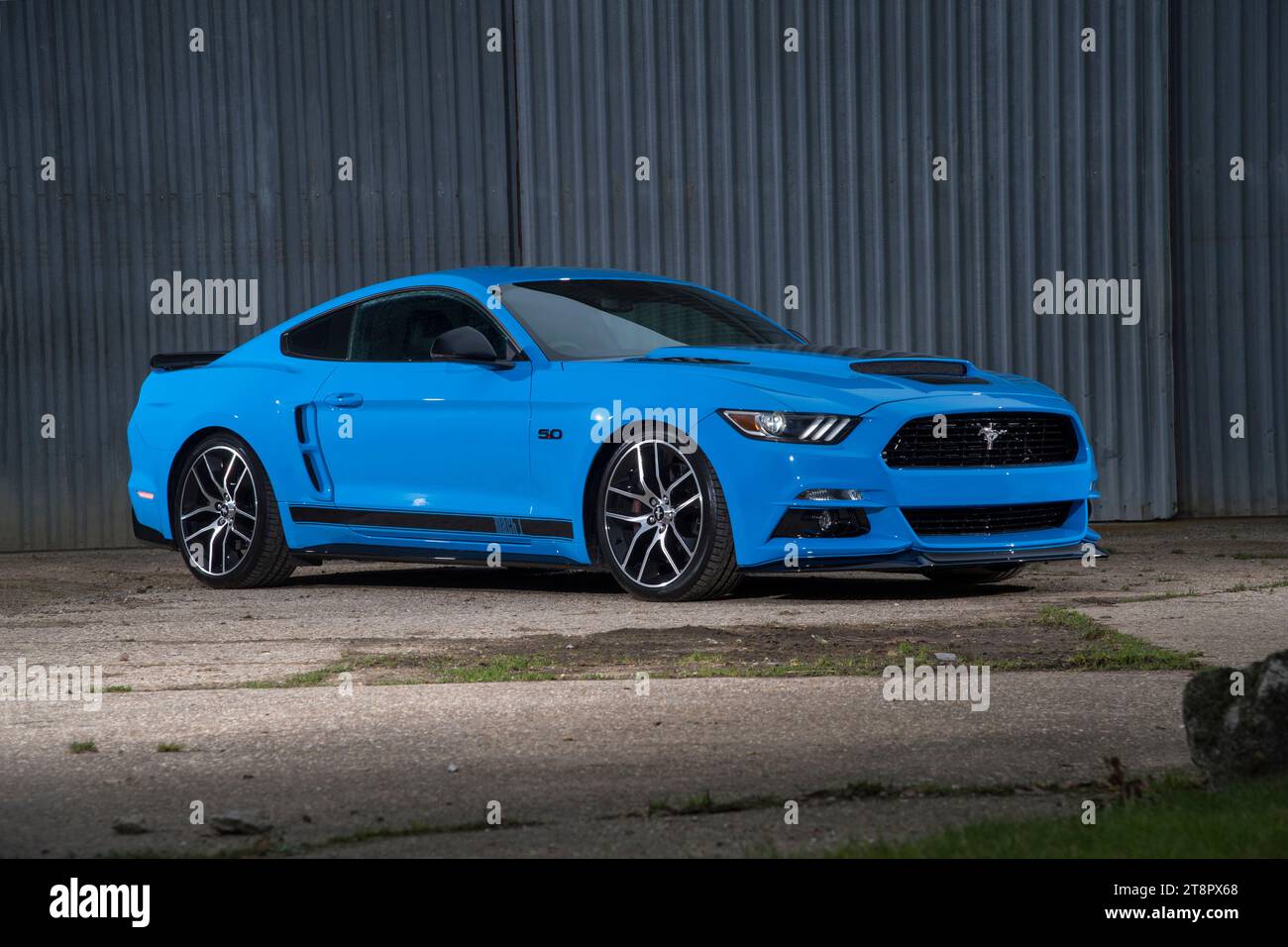 Ford Mustang S550 Mach 1 5.0 sports car Stock Photo - Alamy