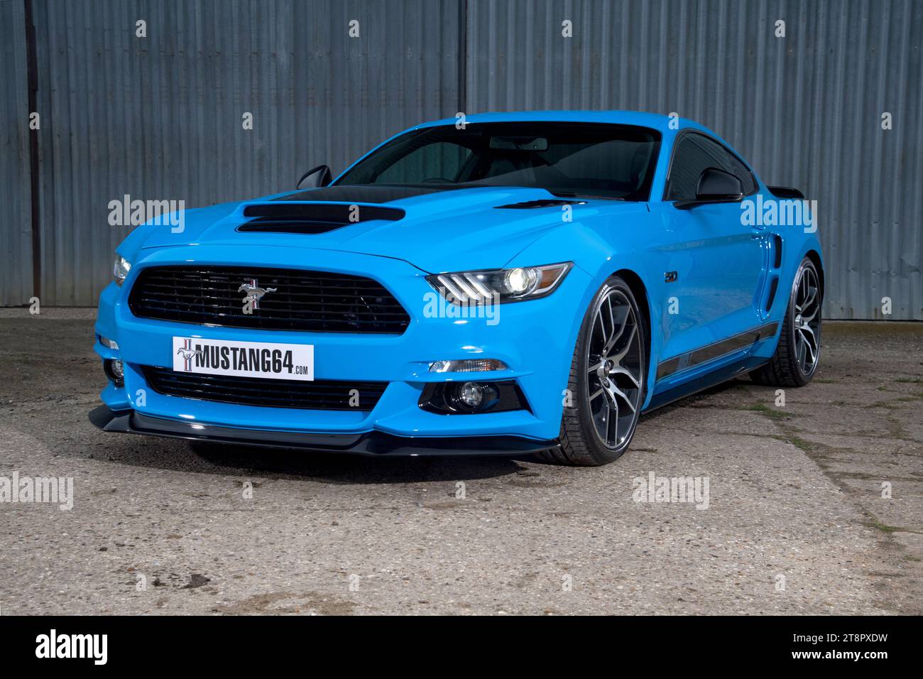 Ford Mustang S550 Mach 1 5.0 sports car Stock Photo - Alamy