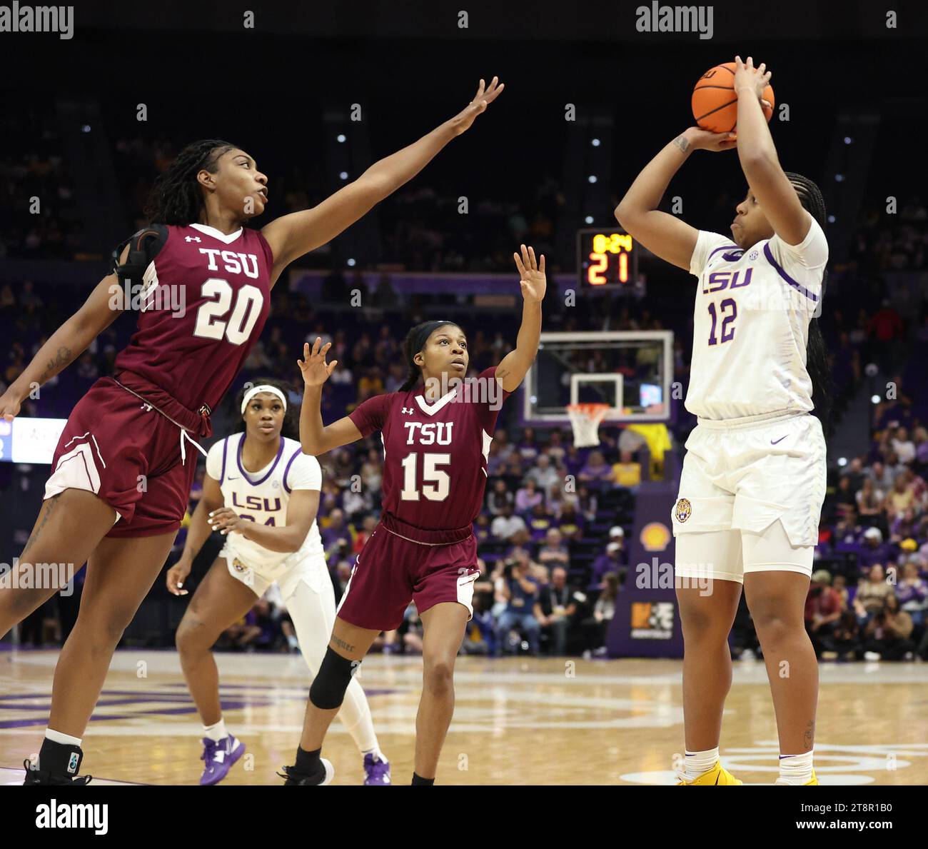 Baton Rouge, USA. 20th Nov, 2023. LSU Lady Tigers guard Mikaylah ...