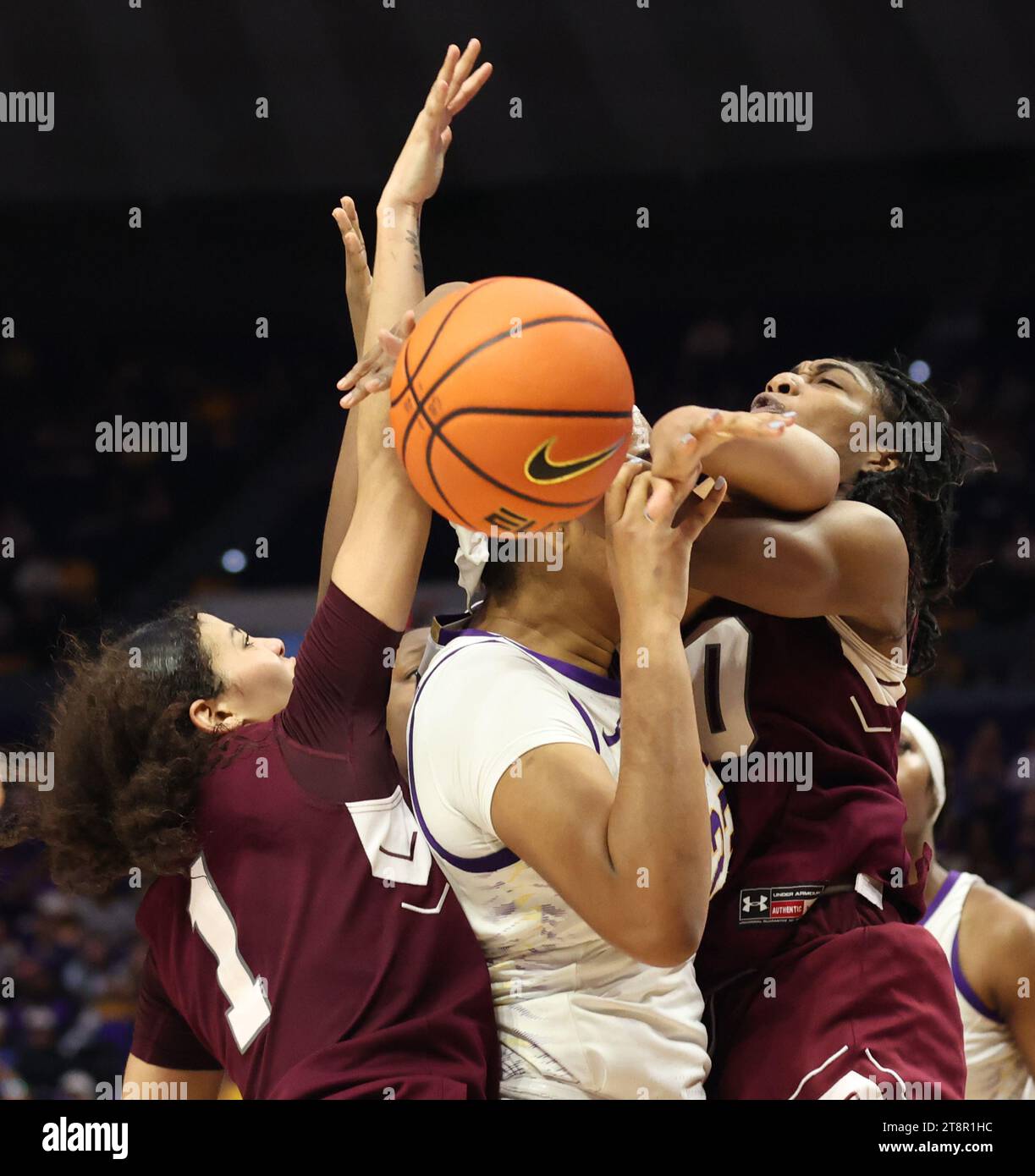 Baton Rouge, USA. 20th Nov, 2023. LSU Lady Tigers center Aalyah Del ...