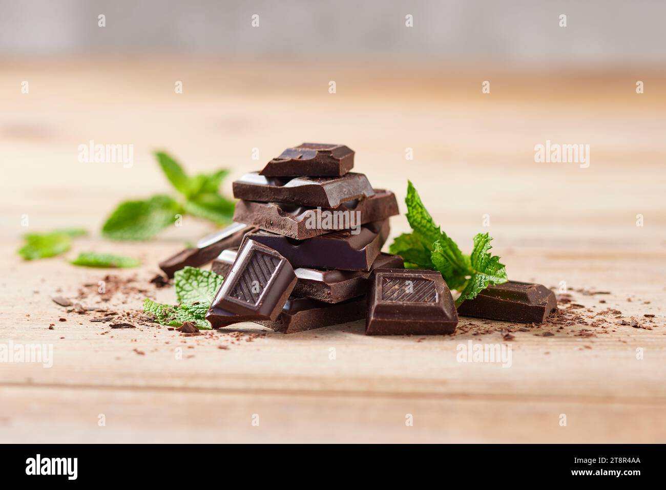 Mint and chocolate Stock Photo - Alamy
