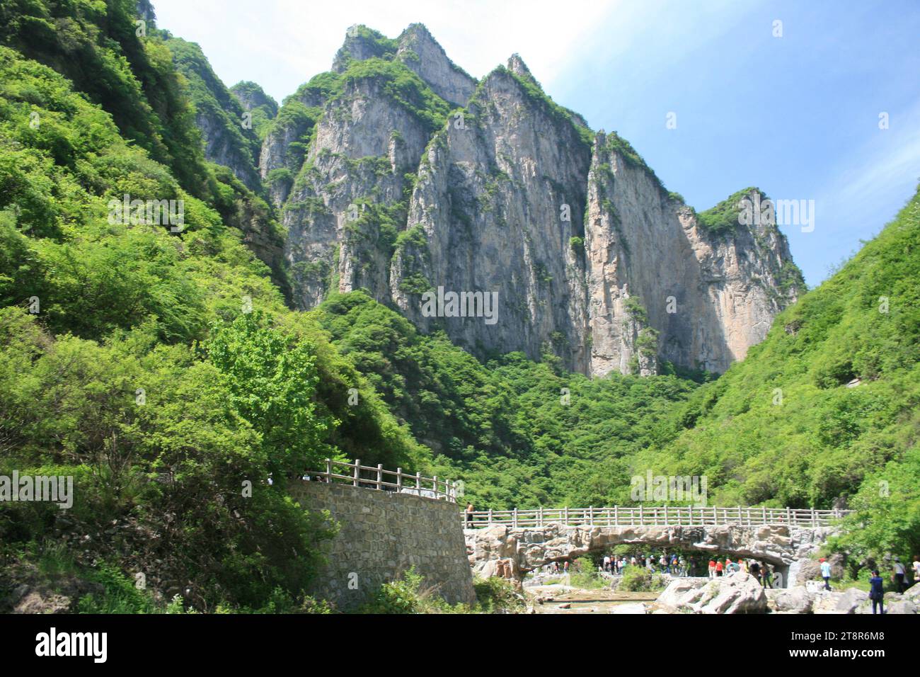 2009 yuntai shan waterfall hi-res stock photography and images - Alamy