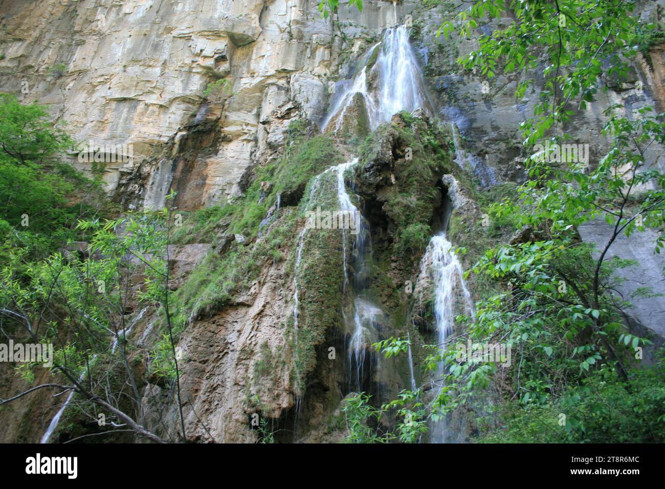 2009 yuntai shan waterfall hi-res stock photography and images - Alamy