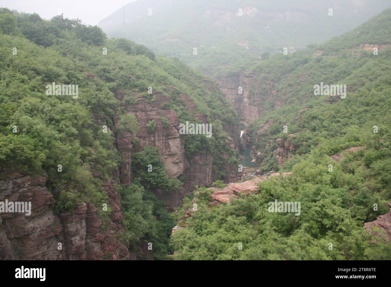 Yuntai Shan, Highest waterfall in Asia; national geopark, Henan ...