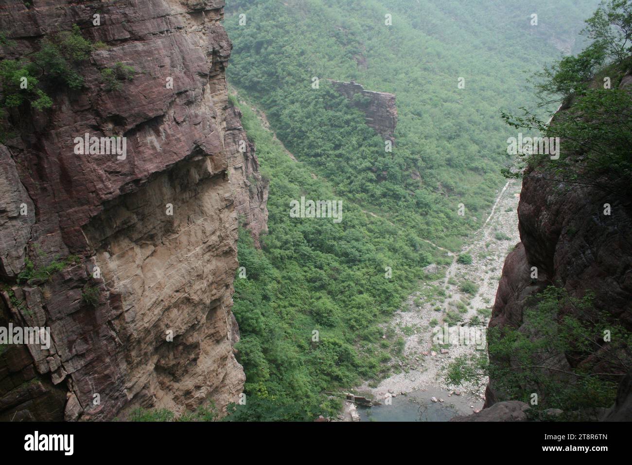 2009 yuntai shan waterfall hi-res stock photography and images - Alamy