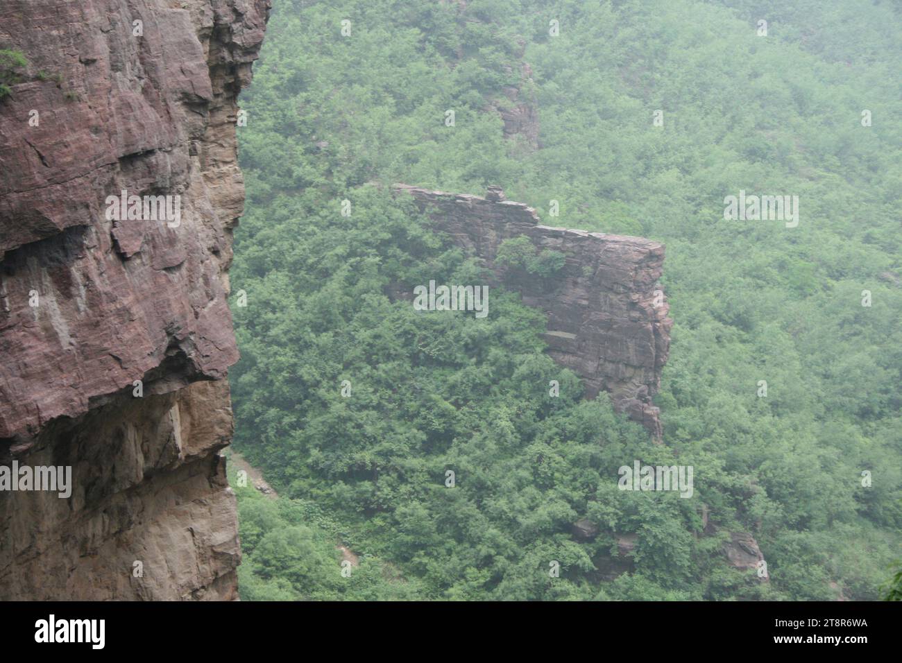 2009 yuntai shan waterfall hi-res stock photography and images - Alamy