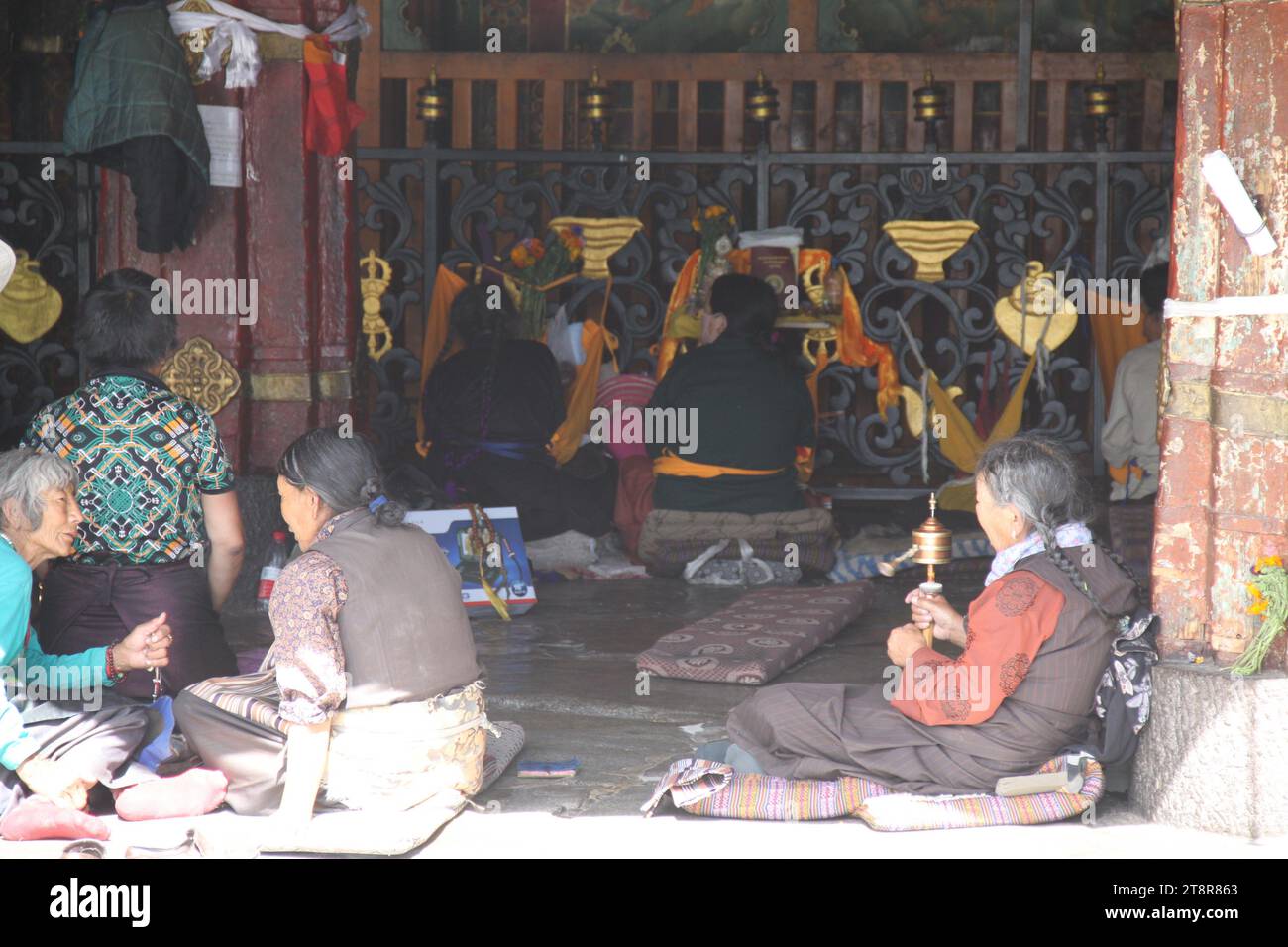 Jokhang Temple, Begun 647 AD during reign of Tibetan King Songtsan ...