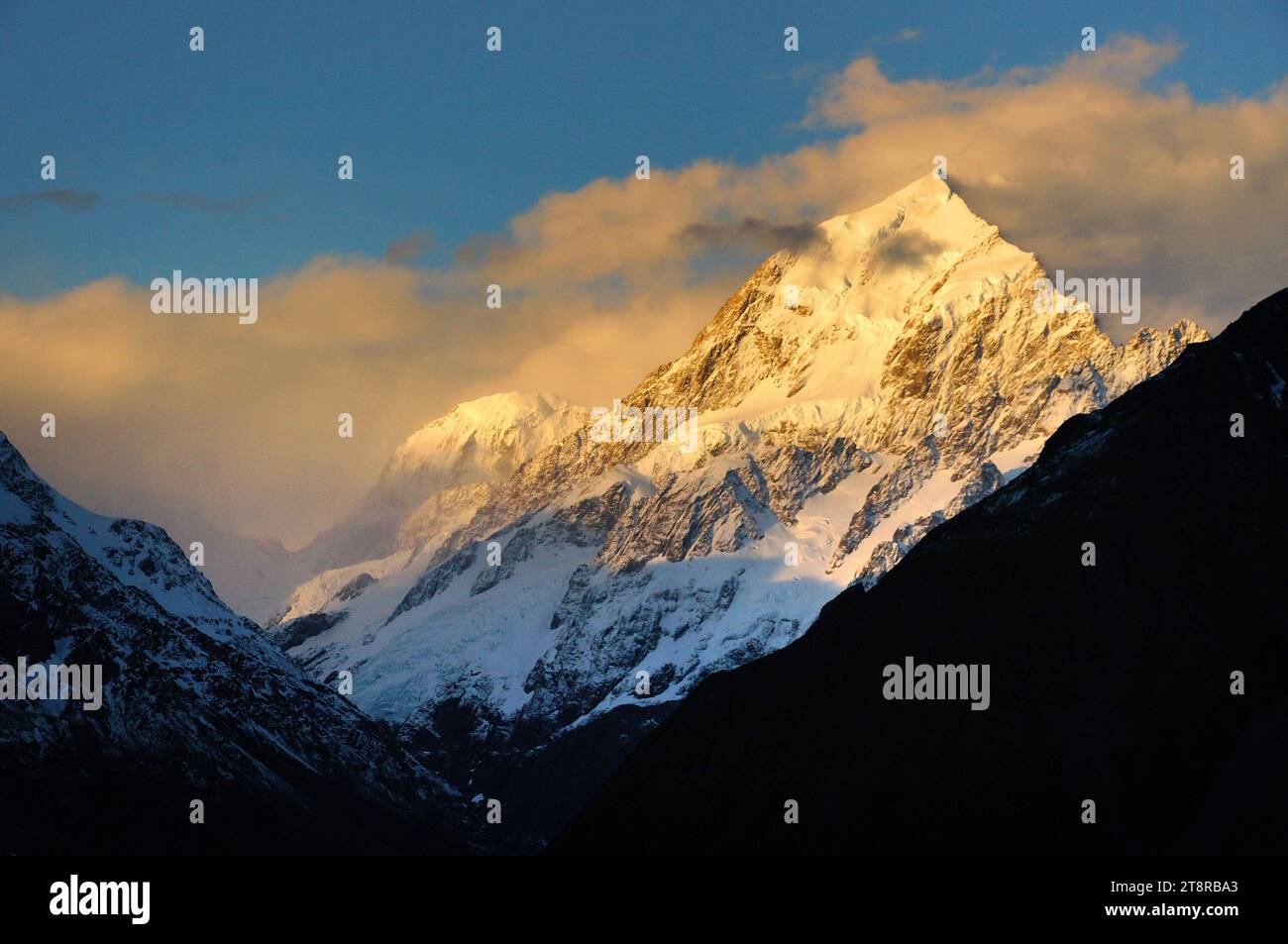 Revised height hi-res stock photography and images - Alamy