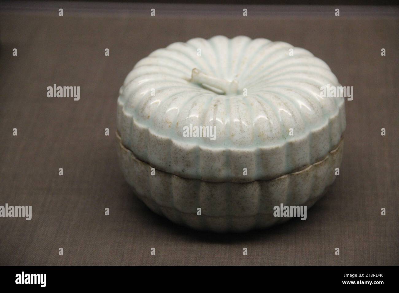 Jingdezhen White Porcelain, Song Dynasty, Pottery and Porcelain Gallery ...