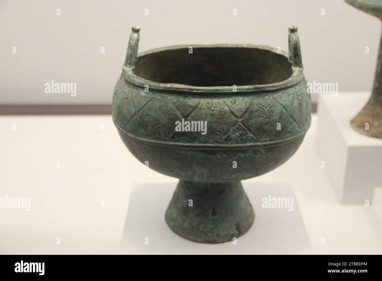 Warring states bronze fu hi-res stock photography and images - Alamy