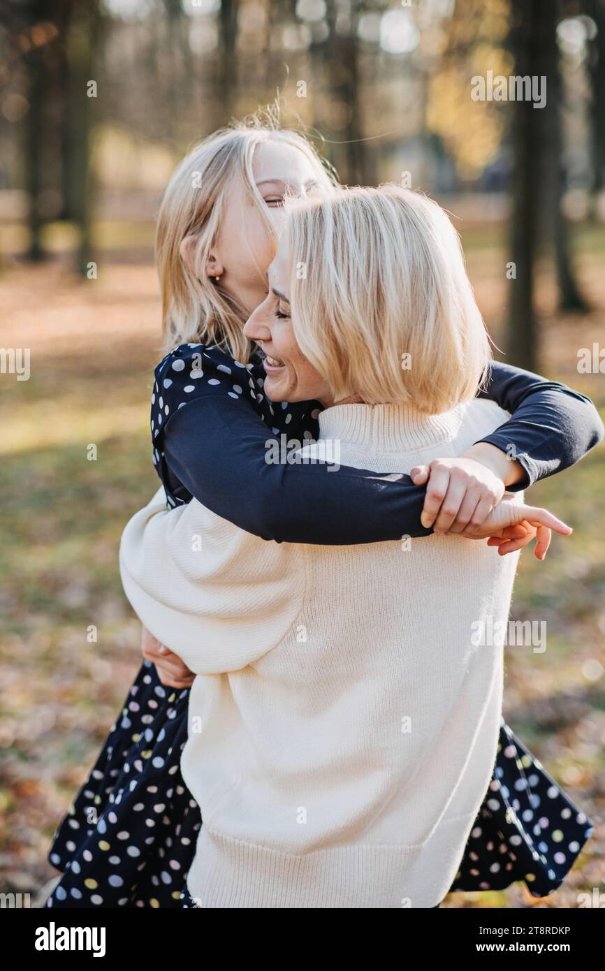 Mother-Daughter Relationship. How to Find Common Ground with Teenage ...