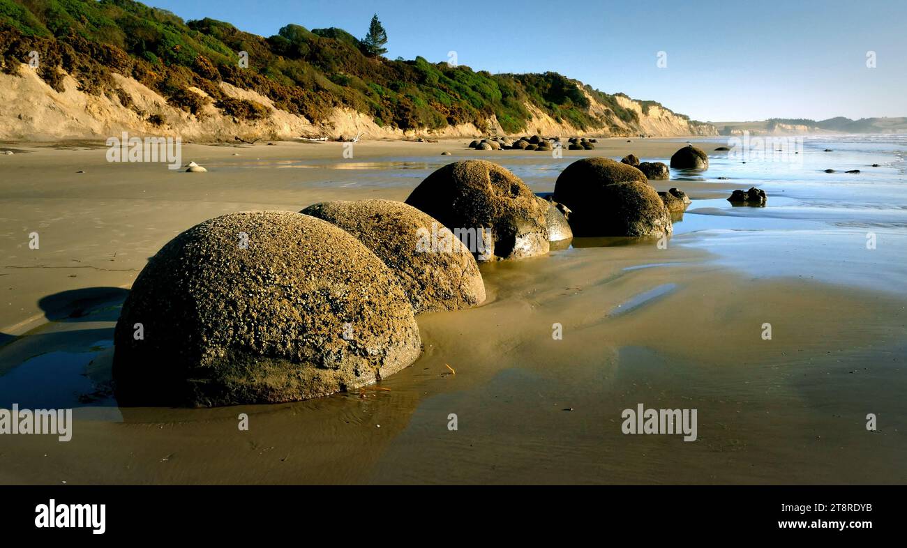 Moeraki townships hi-res stock photography and images - Alamy