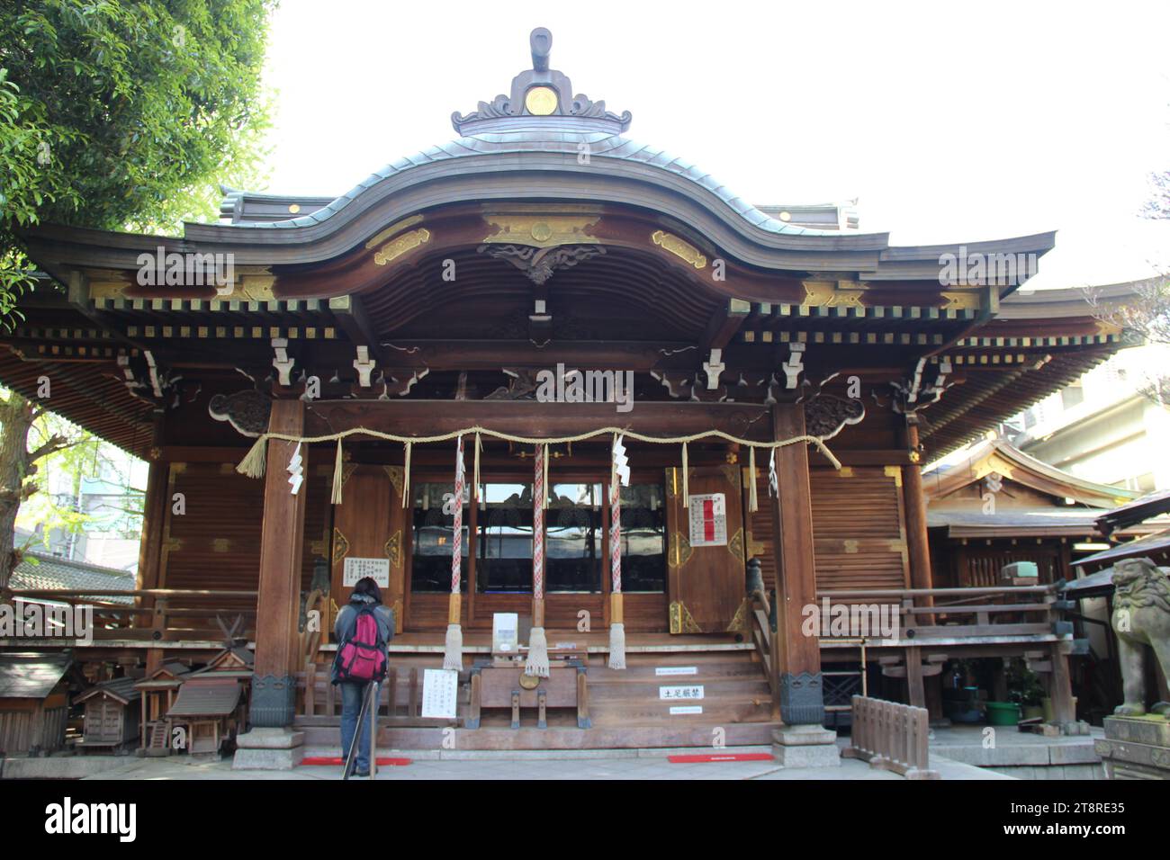 Shitaya Shrine, Near Ueno Park, Tokyo, Japan Stock Photo - Alamy