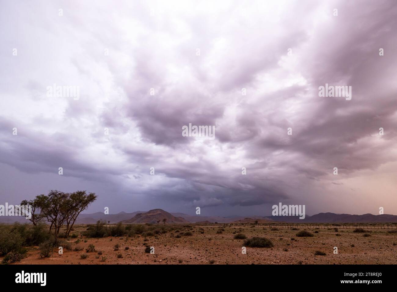 Rain start hi-res stock photography and images - Alamy