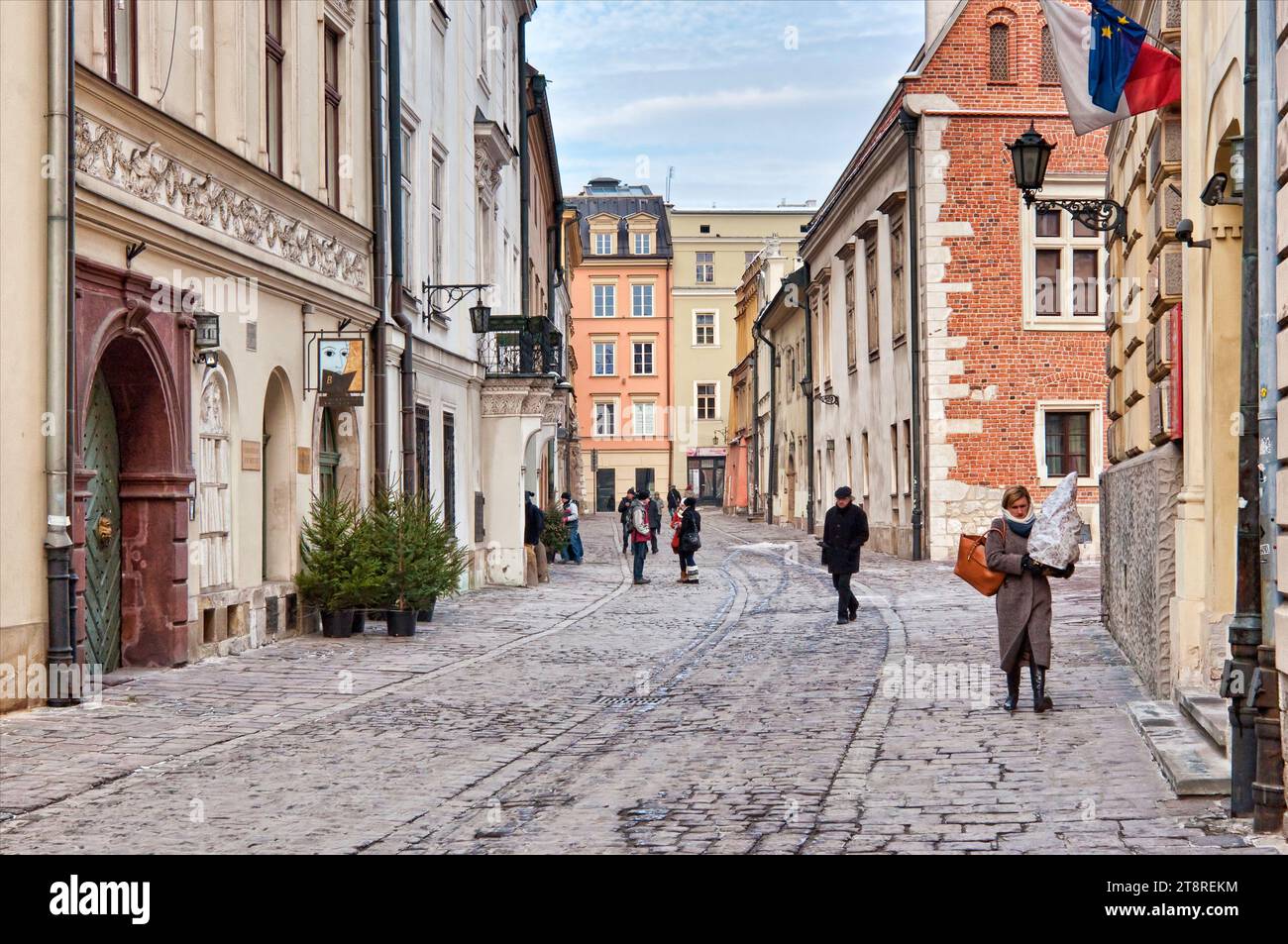 Pedestrian street scene cobblestone hi-res stock photography and images ...