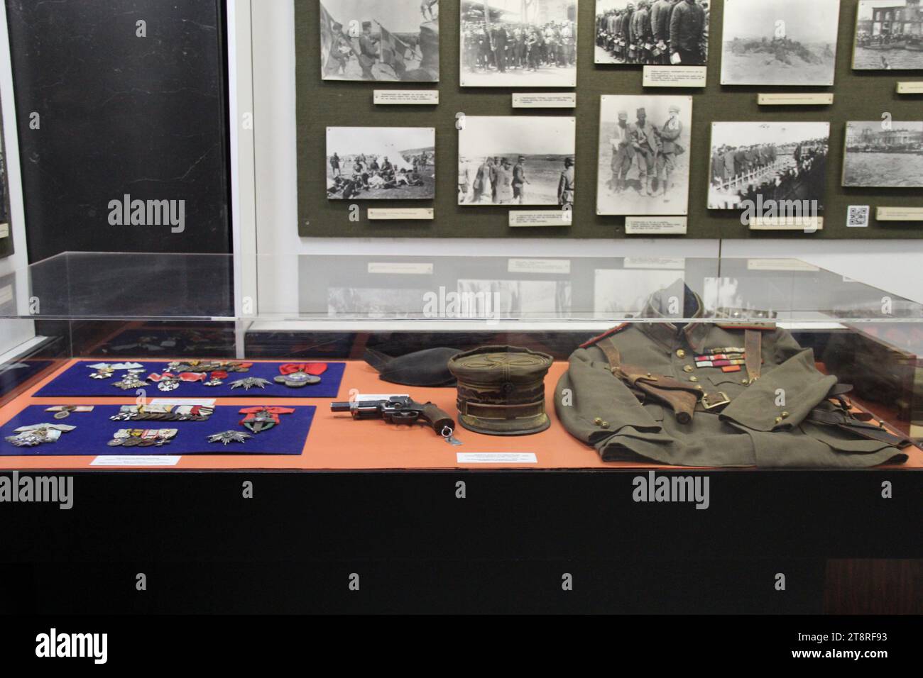 Hellenic War Museum Uniform & Decorations, Athens War Museum, Athens ...