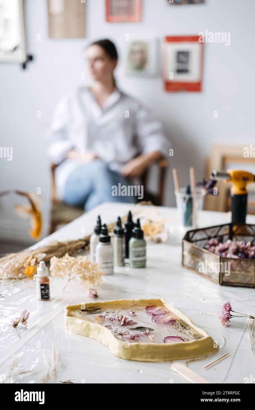 Turning Epoxy Resin Hobby Into Business. Side hustle hobby, Money ...