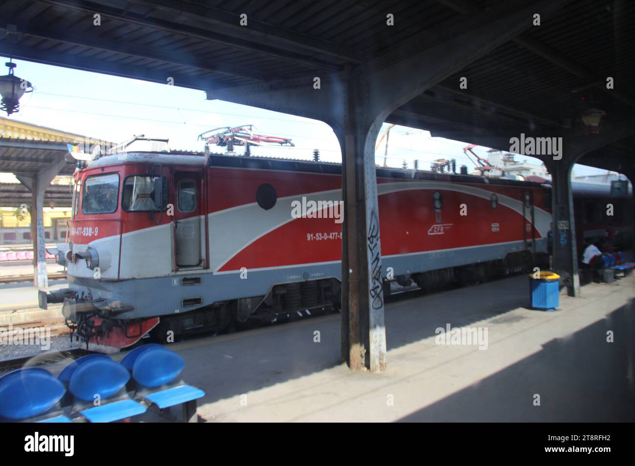 Romanian Railways (CFR) Electric Locomotive, Bucharest North Station ...