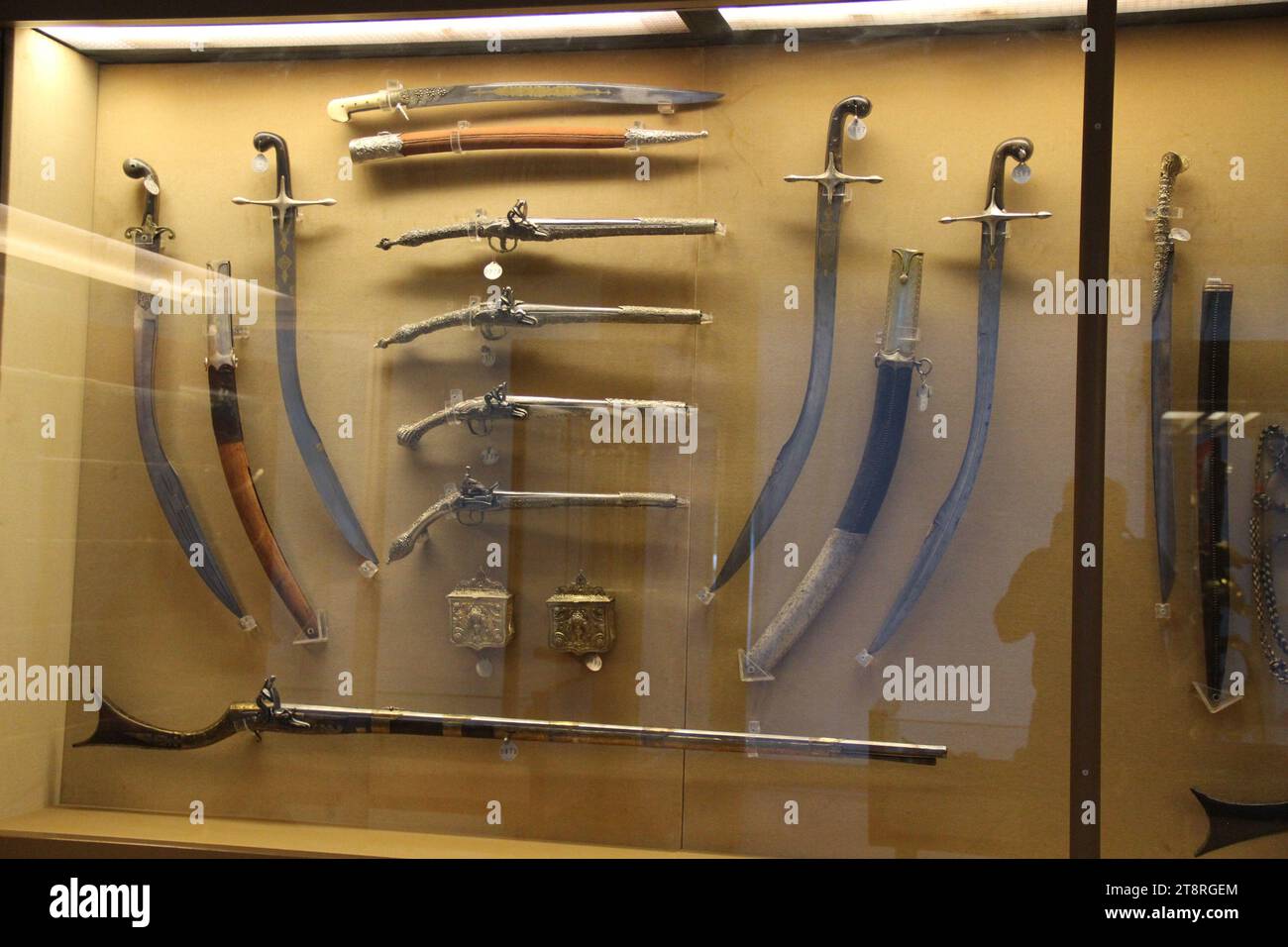Hellenic War Museum Swords & Flintlock Guns, Athens War Museum, Athens ...