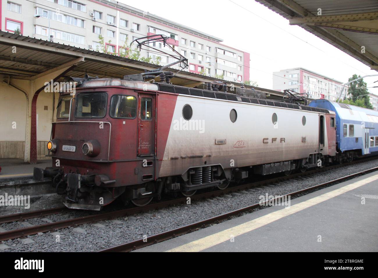 Romanian Railway (CFR) Electric Locomotive, Bucharest North Railway ...