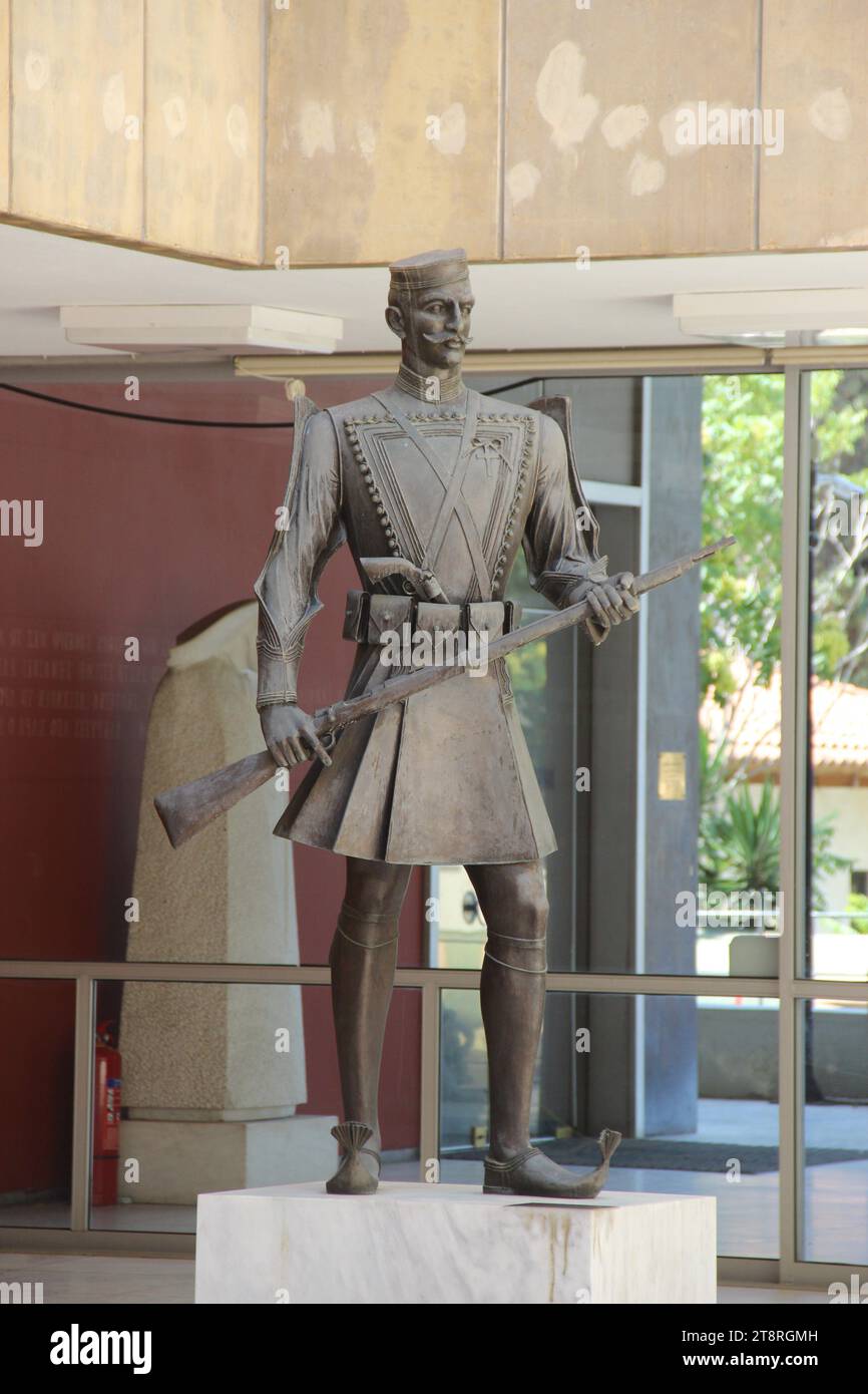 Greek soldier statue hi-res stock photography and images - Alamy