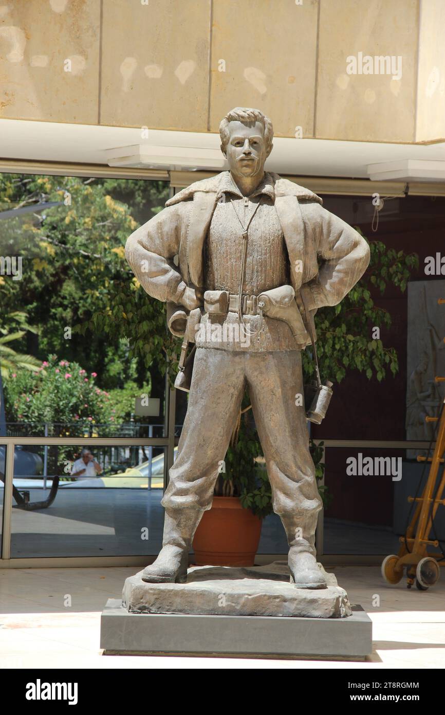 Hellenic war museum statue hi-res stock photography and images - Alamy