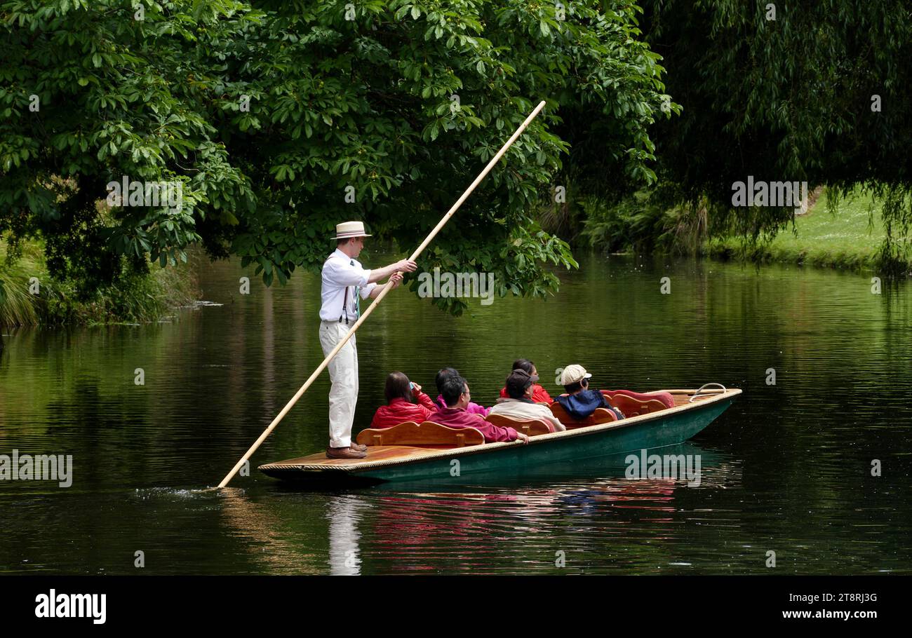 Punting on the Avon. Christchurch, New Zealand. NZ, Punting on the Avon ...