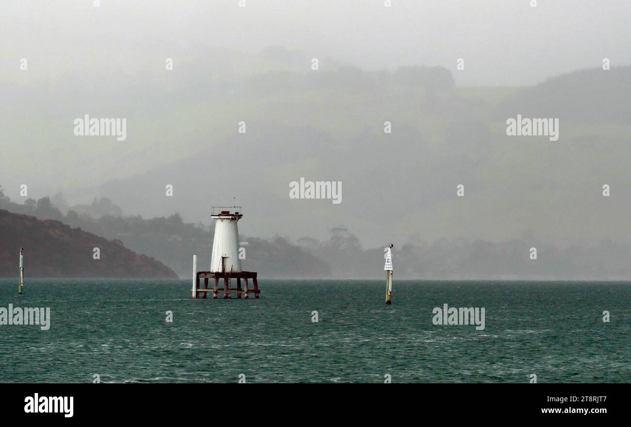 Channel markers Lyttelton Harbour, Lyttelton Harbour / Whakaraupō is ...