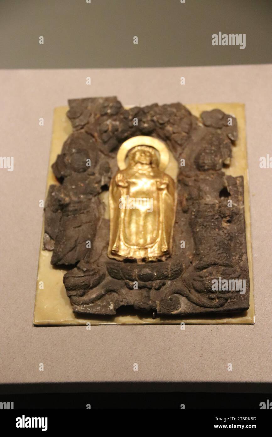 Dvaravati Art: Bronze Buddhist Image, Gallery of Thai History, National ...