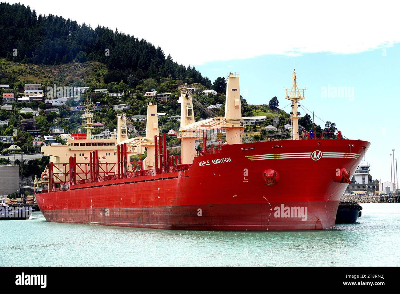 MAPLE AMBITION ( Bulk Carrier Stock Photo - Alamy