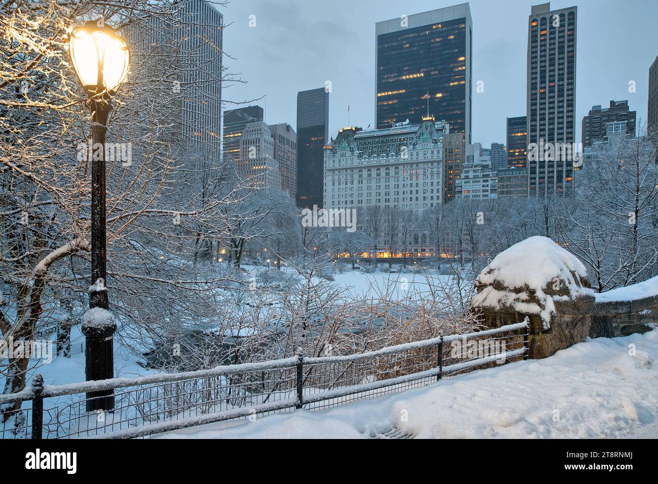 Gapstow Bridge in Central Park in winter after snow storm Stock Photo ...