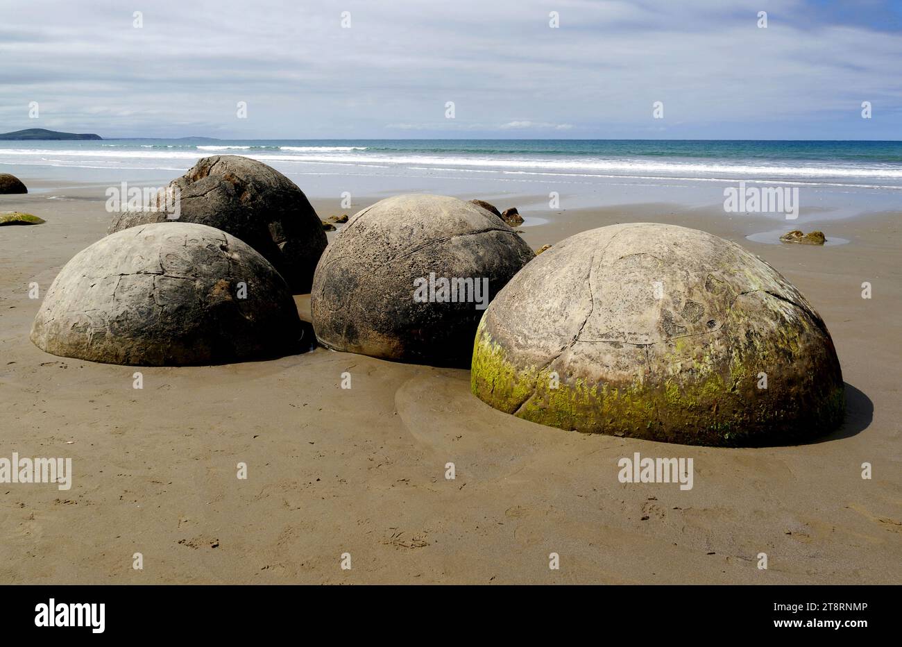 Moeraki Boulders Otago. NZ, The Moeraki Boulders are unusually large ...