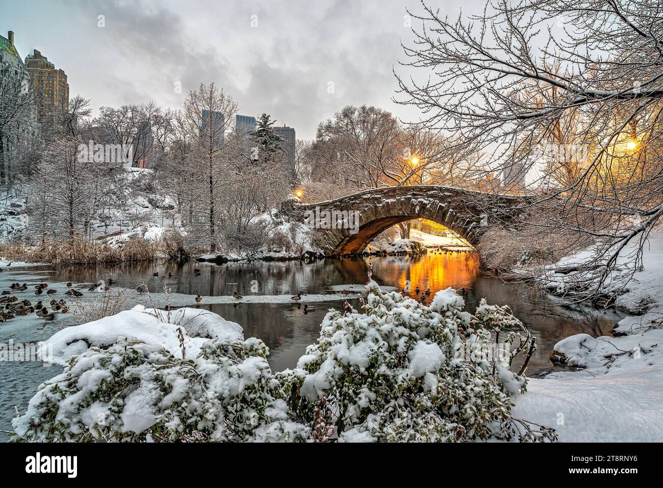 Gapstow Bridge in Central Park in winter after snow storm Stock Photo ...