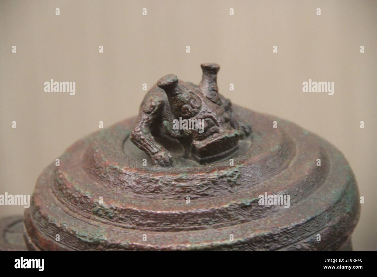 Bronze He, Early Western Zhou, Bronze gallery, Palace Museum, Taipei ...