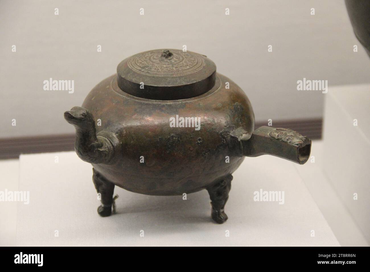 Western Han Bronze Jiao Wine Warmer, Bronze gallery, Palace Museum ...