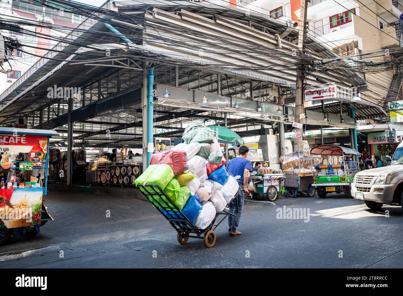 Manual labour transport hi-res stock photography and images - Alamy