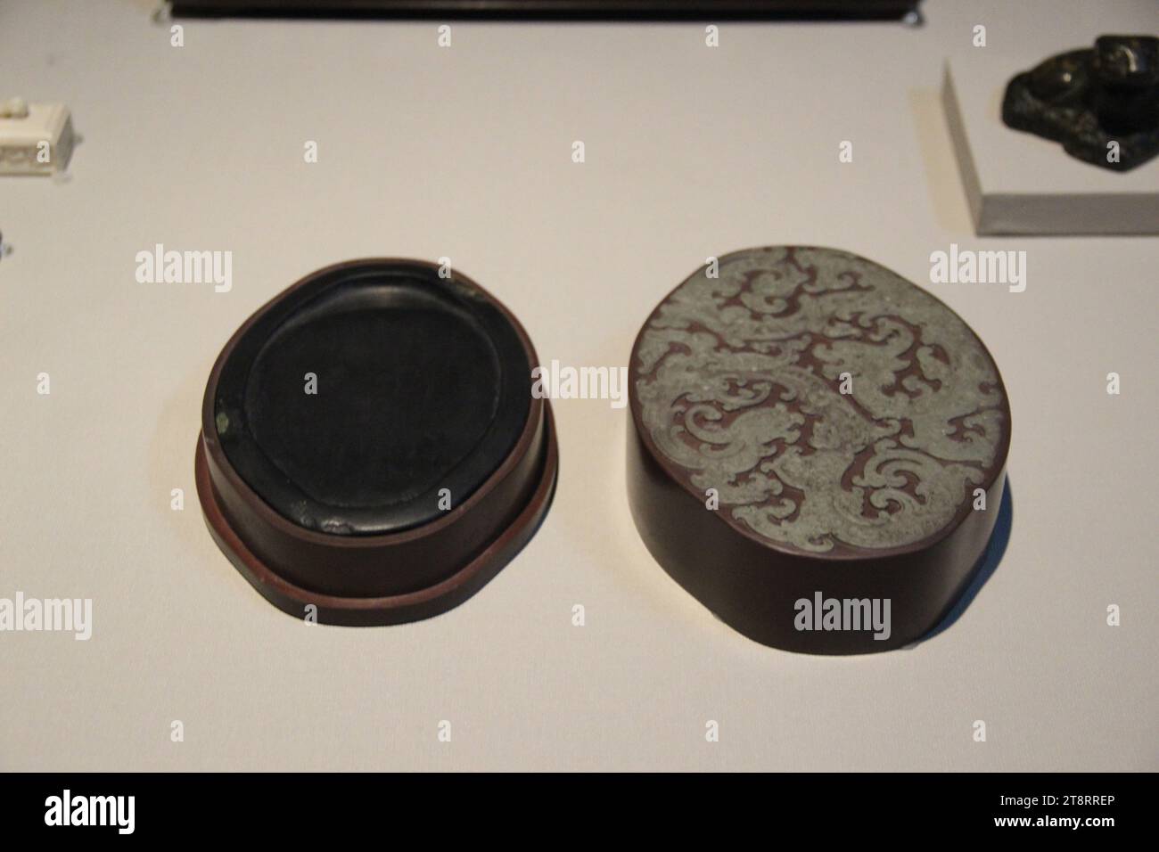 Qing Precious Objects of the Scholar's Study, Exhibit of Precious Crafts of Qing Court, Palace ...