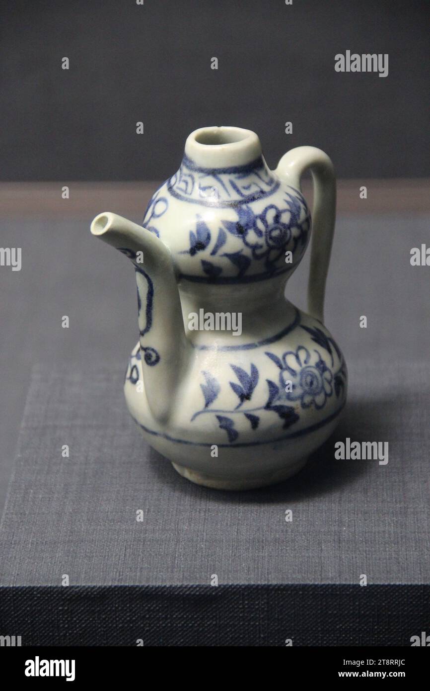 Yuan Dynasty Porcelain, Pottery and Porcelain Gallery, Palace Museum ...