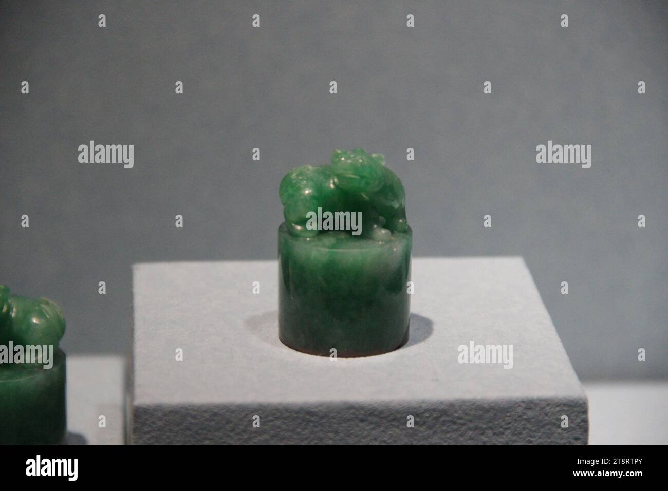 Crystal jade palace hi-res stock photography and images - Alamy