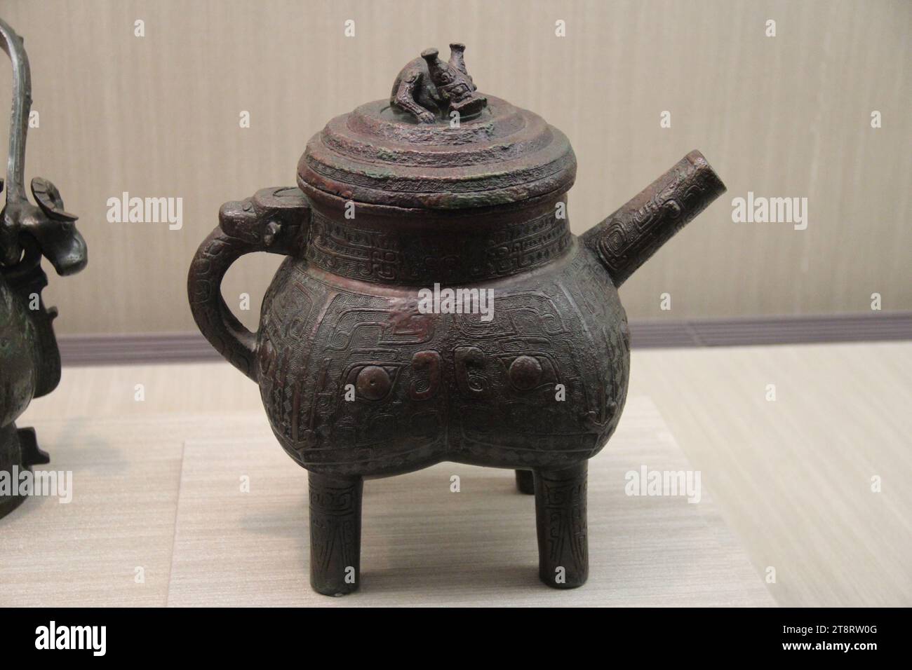 Bronze He, Early Western Zhou, Bronze gallery, Palace Museum, Taipei ...