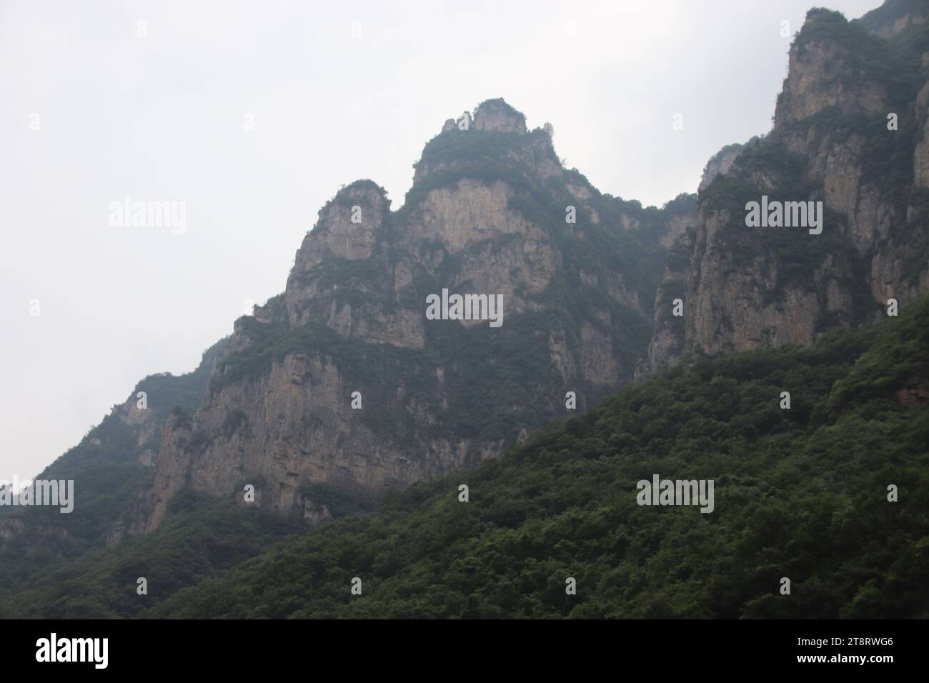 Yuntai shan national geopark hi-res stock photography and images - Alamy