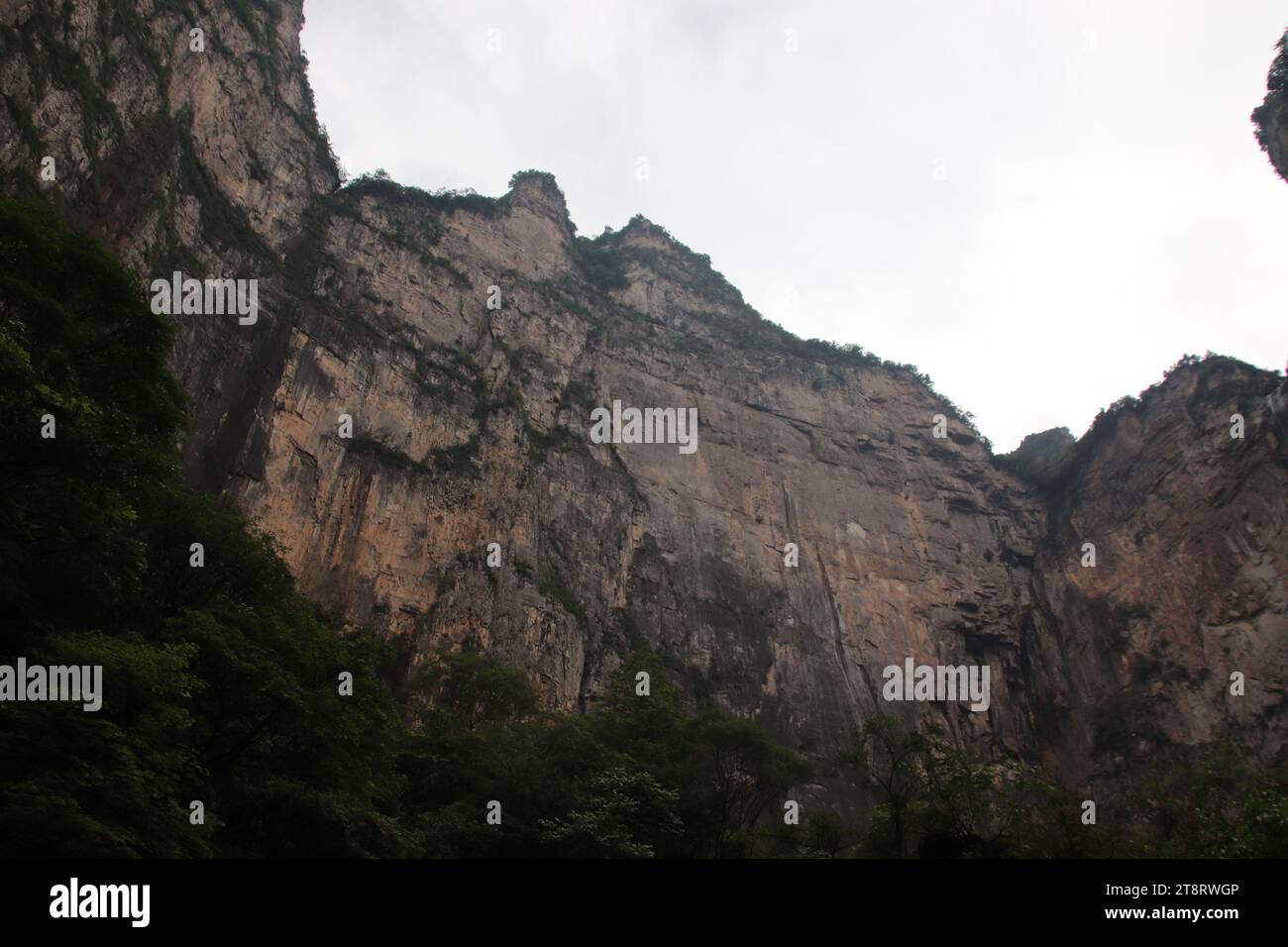 Yuntai Mountain Quanpu Gorge, Yuntai Shan National Geopark, Henan ...