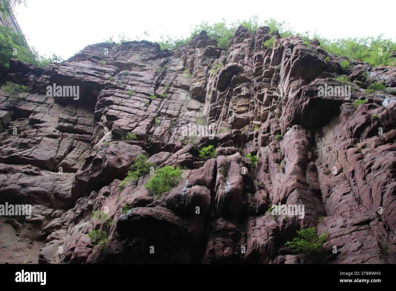 Yuntai Mountain Red-stone Gorge, Yuntai Shan National Geopark, Henan ...