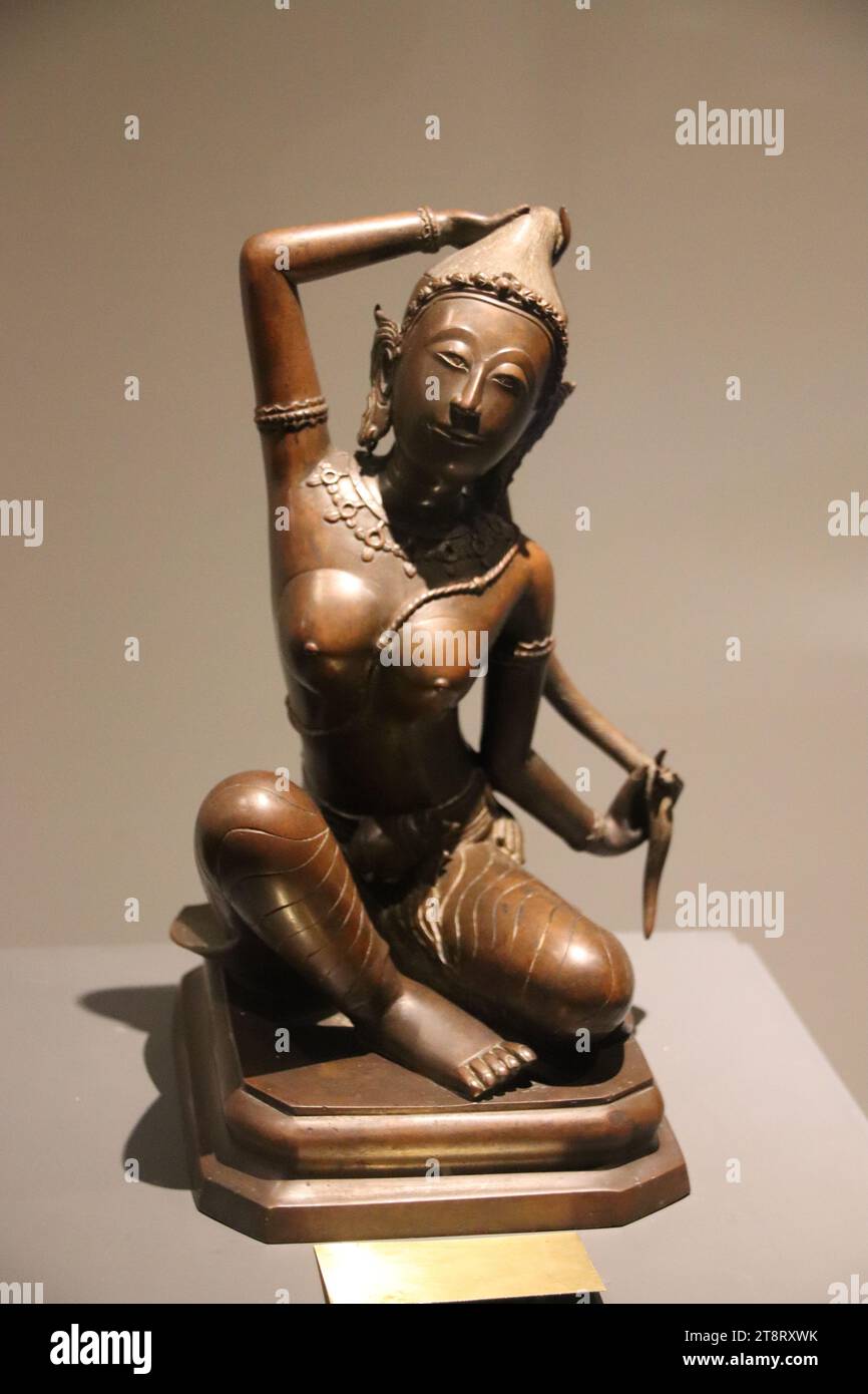 Bronze earth goddess hi-res stock photography and images - Alamy