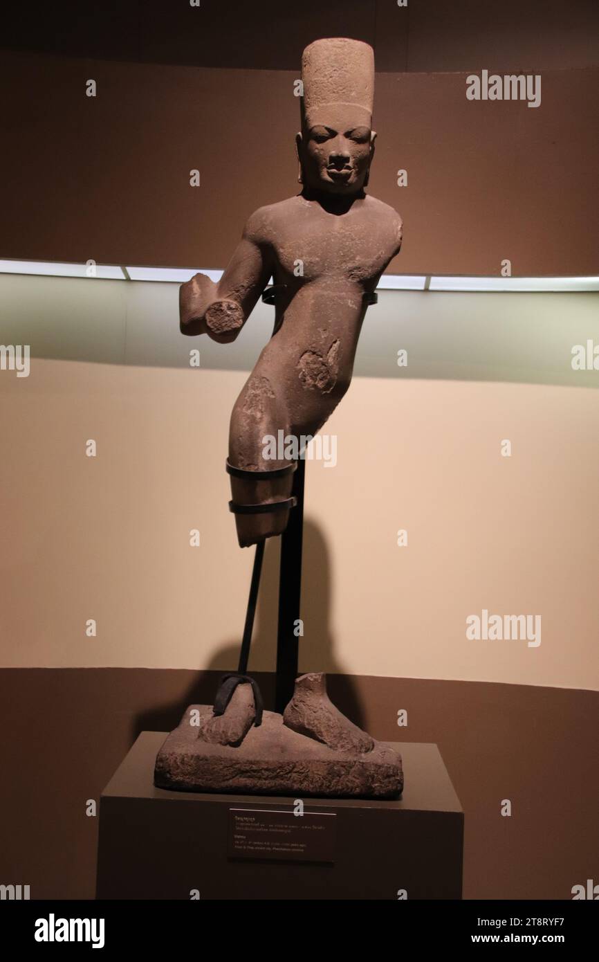 Hindu Sculpture: Vishnu, c. 6th-8th Cent, National Museum of Thailand ...